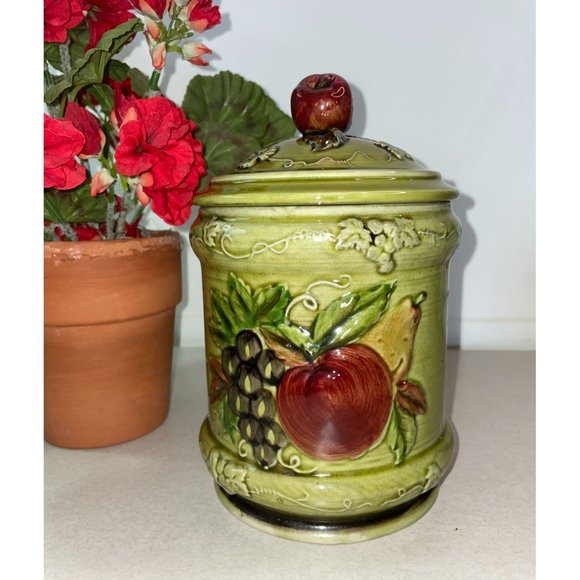 Lefton | Kitchen | Vintage Geo Z Lefton Green Ceramic 3d Embossed ...